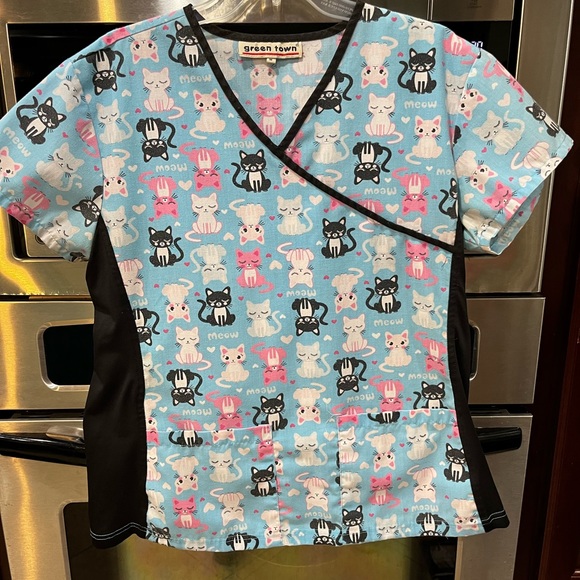Green Town | Tops | Womans Cat Scrub Top | Poshmark